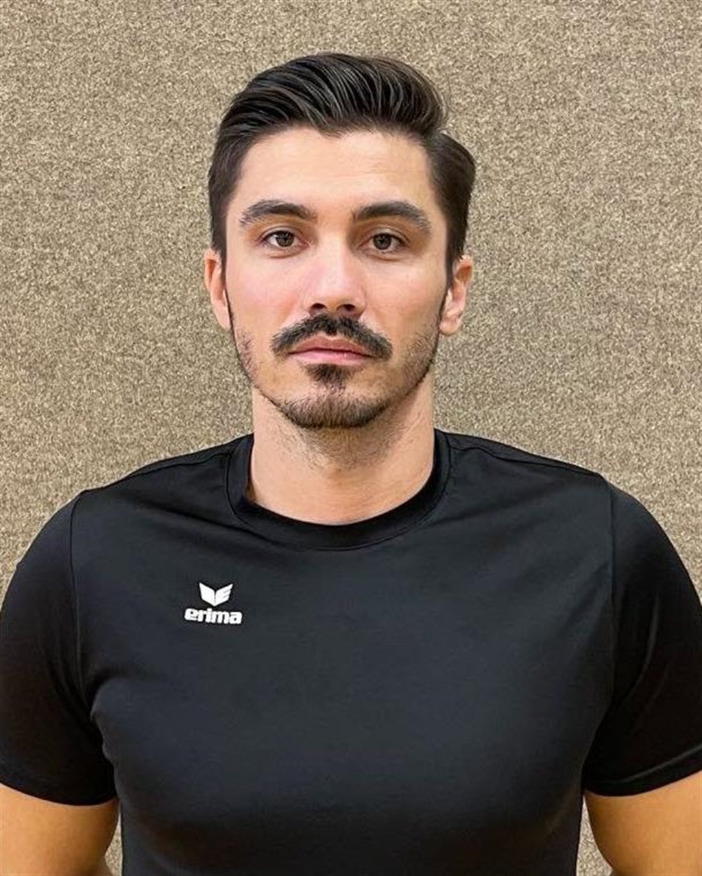 ENES AGOVIC - Career & Statistics | EHF